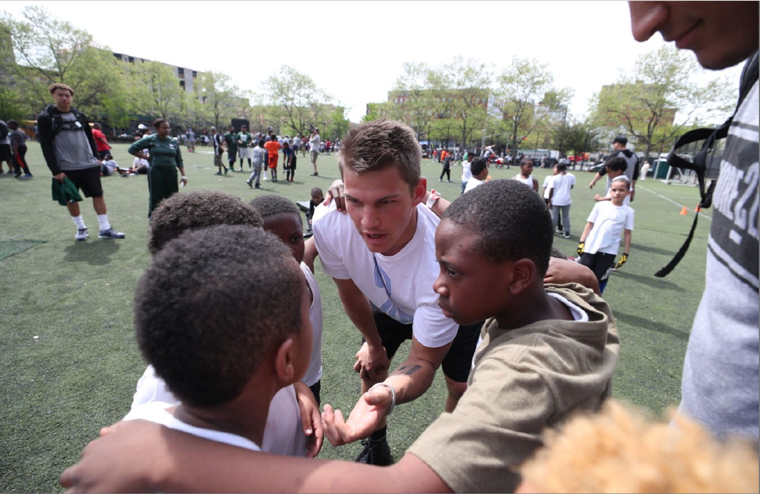 BYU Football Players Mentor Harlem Jets Youth Team in Off-Season